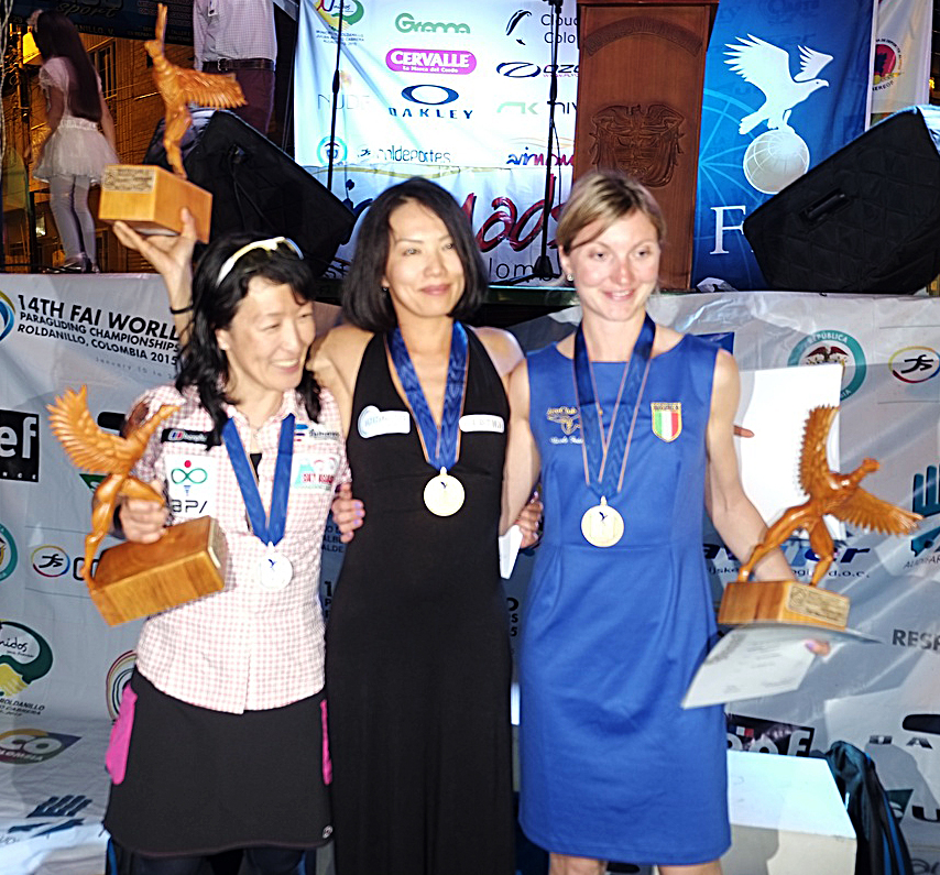 La friulana Nicole Fedele terza ai mondiali di parapendio in Colombia ...